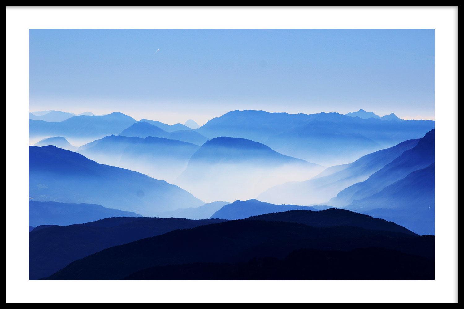 Poster natuur van Blue mountain bestellen | Walljar.com